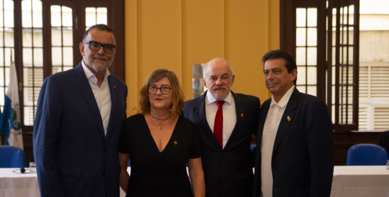 Gestão 2024-2027: Diretoria e Conselho Deliberativo da Abrasco tomam ... Gestão 2024-2027: Diretoria e Conselho Deliberativo da Abrasco tomam ...